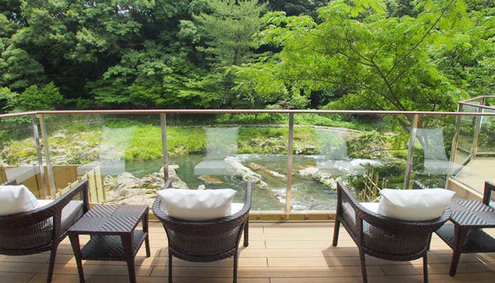 お部屋から涼やかな川の流れを望む、渓流沿いの温泉宿 西日本編 一休コンシェルジュ