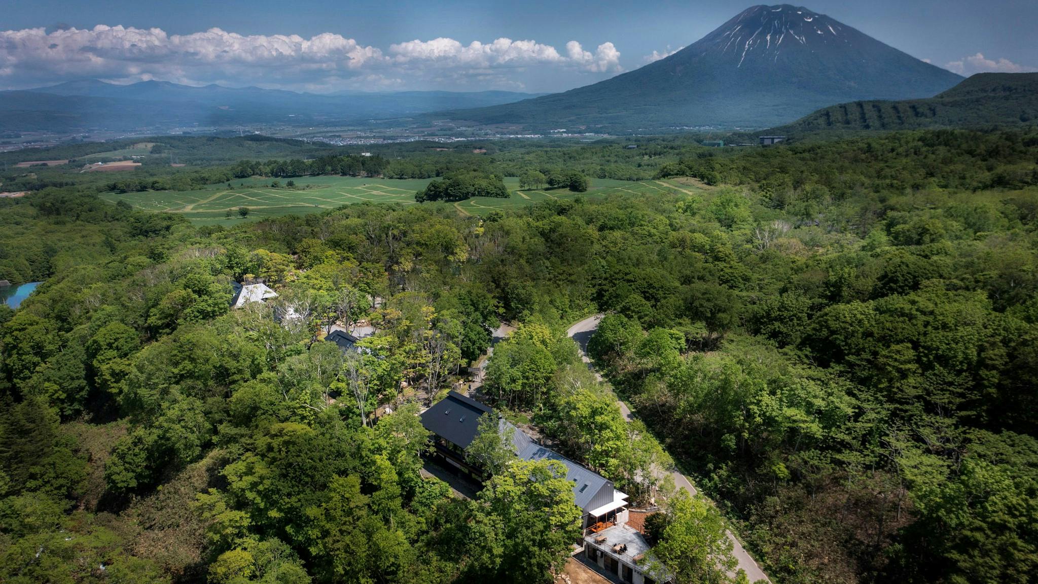 ニセコのギャラリーステイ「SHIGUCHI -シグチ」に新たなレストランスペースとテラス、スパがオープン | 一休コンシェルジュ